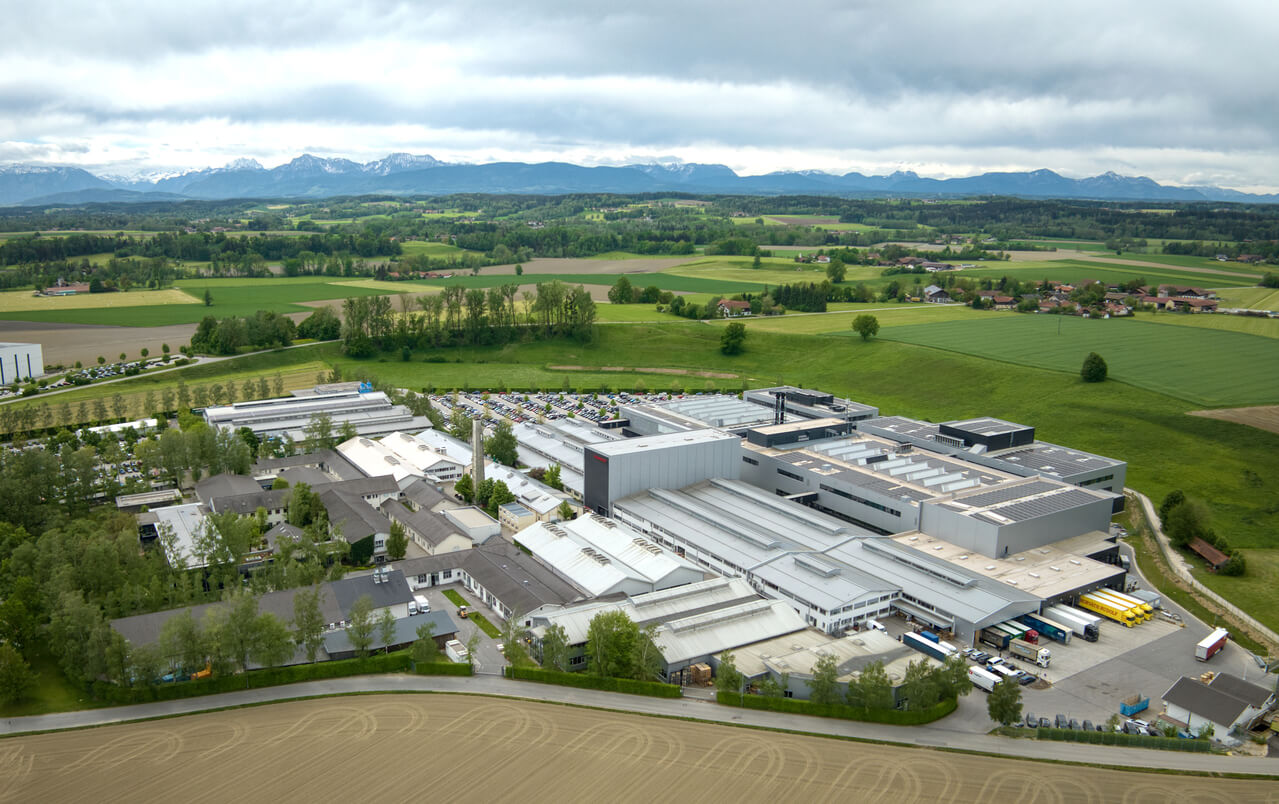 Rosenberger und ept entwickeln Automotive-Hybridsteckverbinder